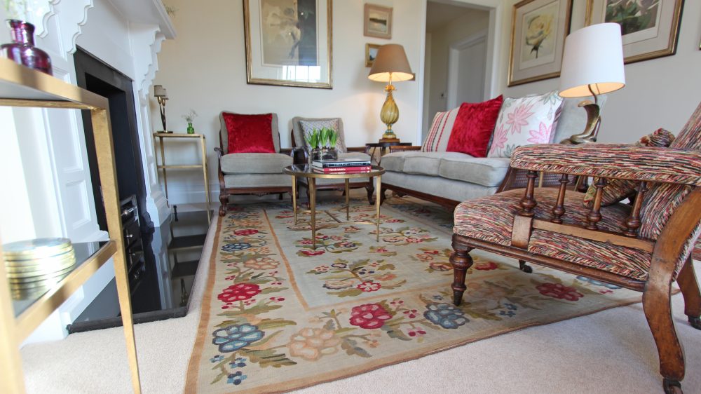 Farnham Antique Carpets - Specialists in antique carpets & rugs